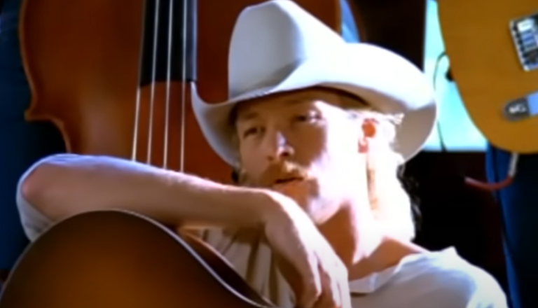 Alan Jackson “Little Bitty” (VIDEOS AND LYRICS) - Country Living Nation