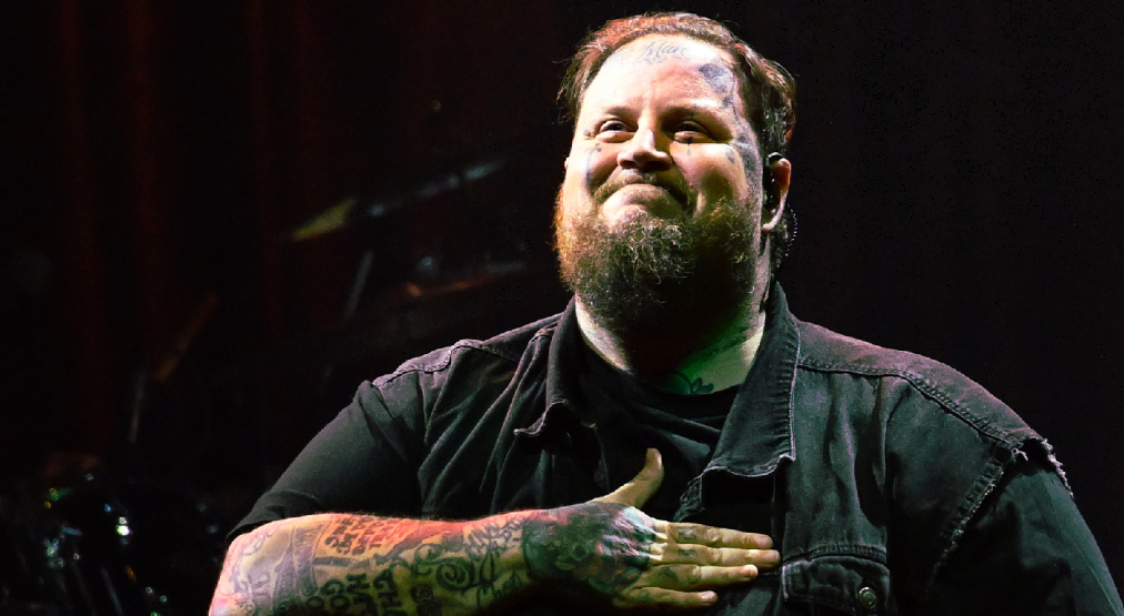 Jelly Roll Stops His Nashville Show, Hears a Fan’s Story, and Without ...