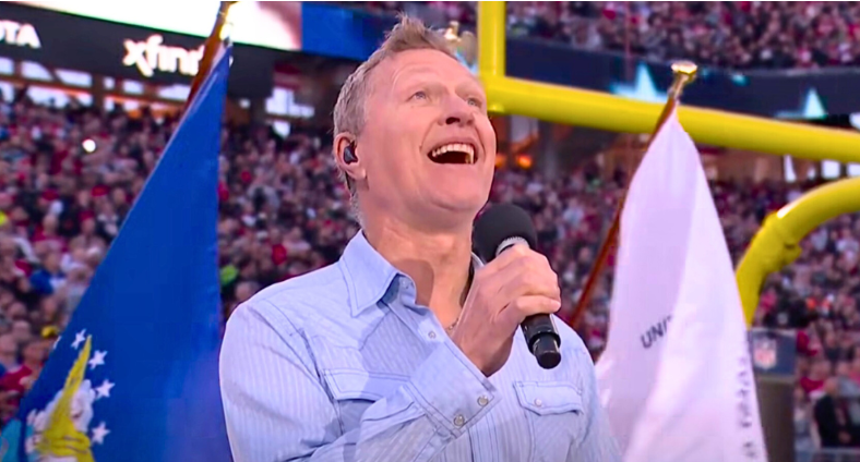 Craig Morgan Sings Soaring Rendition Of “God Bless America”